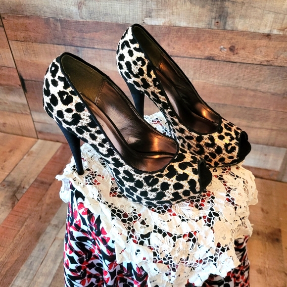 Charming Charlie | Shoes | Charming Charlie Leopard Print High Heel ...